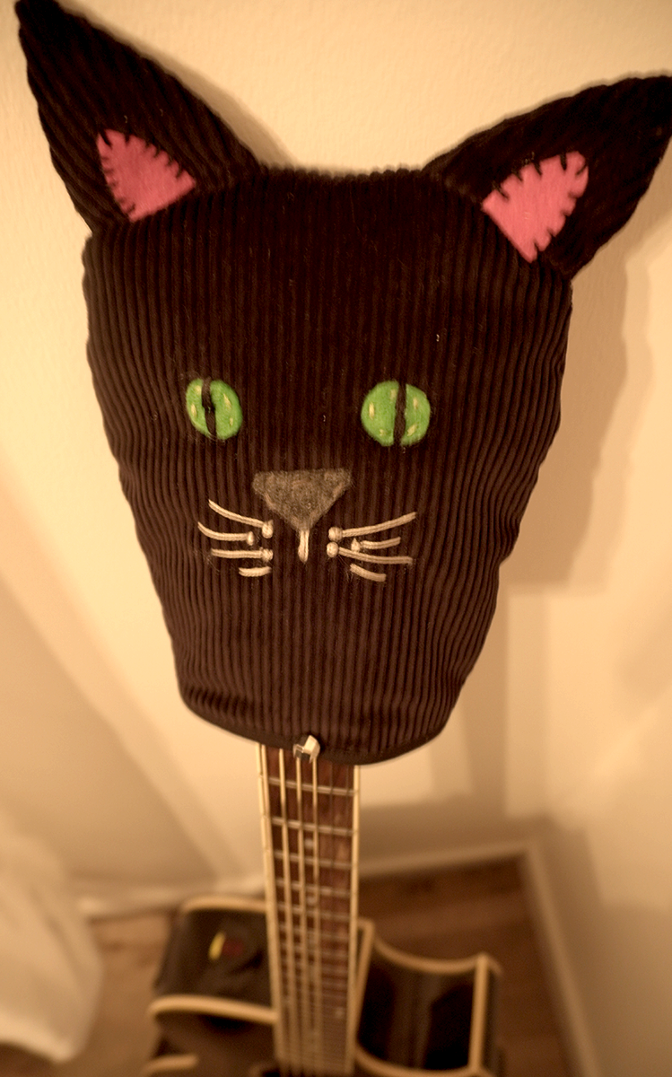 Black Cat - Guitten
